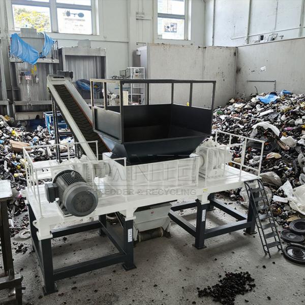 Quality CE Certified Double Shaft Shredder Machine for Construction Demolition Waste Concrete Wood Metals for sale