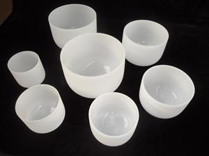 China Crystal singing bowls with carrying case and suede mallet for chakra balance for sale