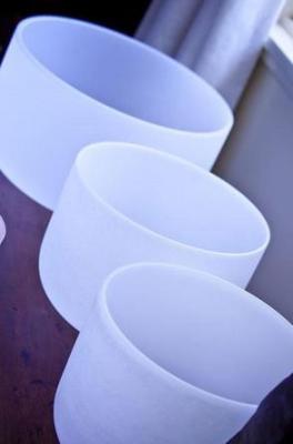 China CHAKRA TUNED CRYSTAL SINGING BOWLS for sale