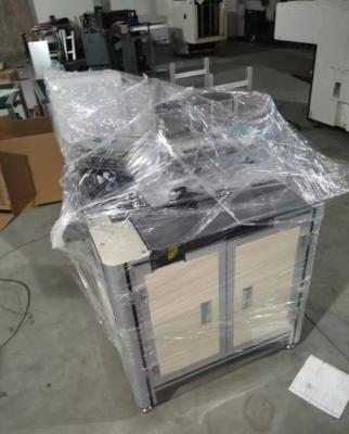 China DWC-520 Livros de texto semiautomáticos Calendários Mapas da cidade Enlaçamento Equipamento de máquinas de fabricação à venda