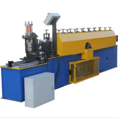 Cina L'angolo borda il pannello di parete che forma il taglio idraulico della macchina 5.5KW 20m/min in vendita