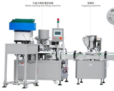 Cina La tappatrice automatica della bottiglia di 2 teste, 30bpm restringe l'etichettatrice della manica in vendita