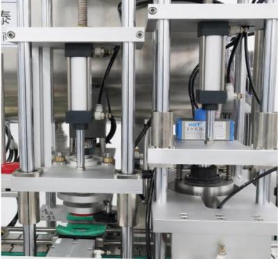 Cina tappatrice di riempimento 2KW della salsa di 20b/H 500g automaticamente in vendita