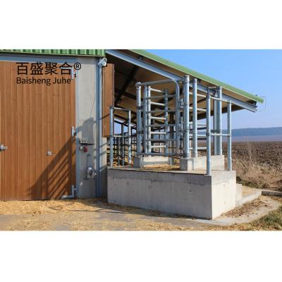 中国 軽鋼構造 牛の農場ビル ISO9001 2008/CE/BVを準拠したプリファブリック牛棚 販売のため