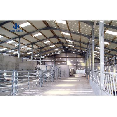 Cina Prefabbricato in acciaio galvanizzato a caldo allevamento di bovini allevamenti di bovini allevamenti di pecore allevamenti con e efficienza in vendita