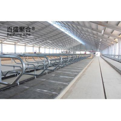 Cina Stalla prefabbricata con struttura in acciaio leggero e certificata ISO9001 2008/CE/BV in vendita