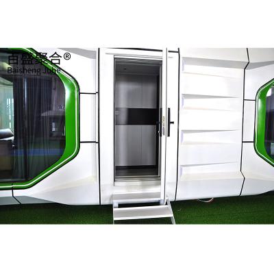 Cina 2 camere da letto Container Home Hotel con colore personalizzato e Airship Pod Capsule House in vendita