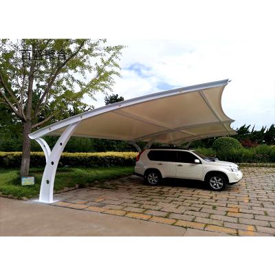 中国 カーポートの駐車場のための鋼筋フレームメタルパーゴラ 白い粉末塗装と熱処理 販売のため