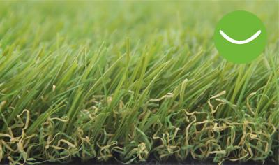 Cina L'erba artificiale di sguardo naturale verde fertile del giardino tappezza l'altezza di 20mm in vendita