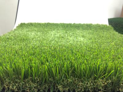 Cina Erba sintetica del tappeto artificiale dell'erba di 25MM per l'erba del paesaggio del giardino in vendita