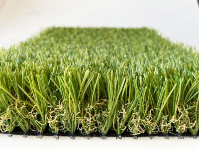 中国 庭の景色の草人工的な50MM Cespedのための総合的な草は人工的なカーペットを草でおおう 販売のため