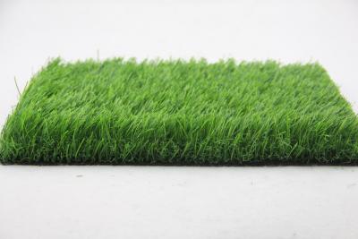 Cina Abbellendo l'erba naturale del gioco dell'erba del tappeto all'aperto dell'erba 30mm per la decorazione del giardino in vendita