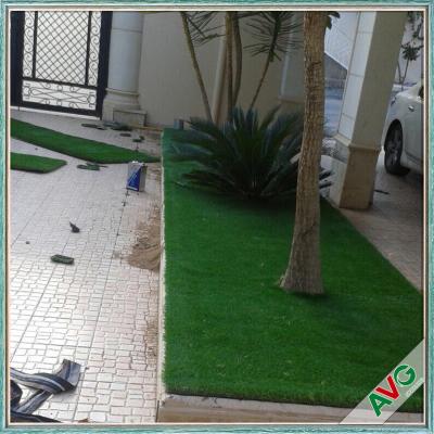Cina Erba artificiale Sintetico 45mm di Cesped del giardino del sintetico del paesaggio artificiale popolare del tappeto erboso in vendita