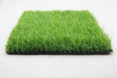 China Ajardinando o relvado 25mm C dê forma à grama artificial para a grama da paisagem do jardim à venda