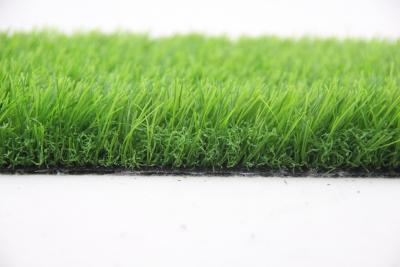 中国 景色の人工的な草は家の庭の装飾のための45mmにカーペットを敷く 販売のため