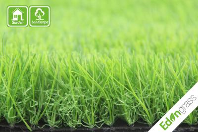 中国 屋外の装飾的な庭のための泥炭の草は20mmの人工的な泥炭を草でおおう 販売のため