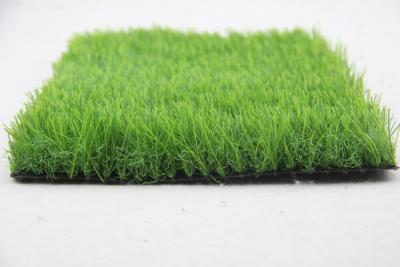 中国 庭はCespedが人工的な草の壁の屋外の装飾的草でおおう25mmを草でおおう 販売のため