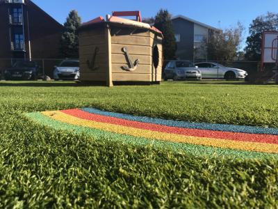 Cina Erba tappeto artificiale della coperta del tappeto erboso sintetico verde del rotolo per il giardino in vendita