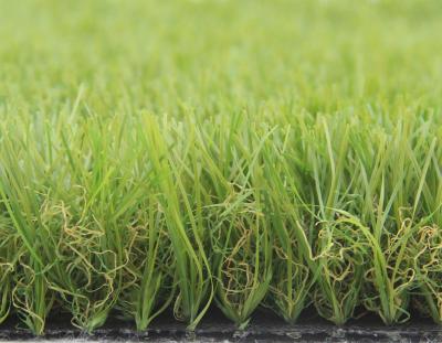Cina pelle sintetica naturale dell'erba del giardino del prato inglese del tappeto erboso di 50mm amichevole in vendita