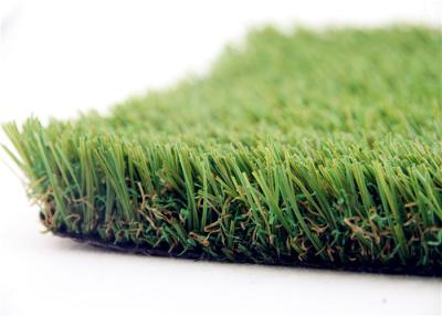 Cina Erba falsa verde per il giardino, erba sintetica di 15MM del tappeto erboso artificiale del giardino in vendita