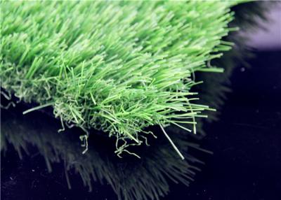 Cina l'erba artificiale di sguardo reale durevole del giardino di 55mm tappezza l'alta elasticità in vendita