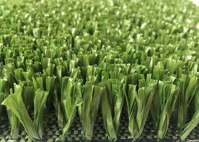 Cina Il campo da giuoco di 50MM che abbellisce l'erba sintetica tappezza 5 – 10 anni di garanzia in vendita