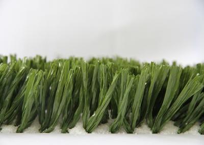 Cina Prati inglesi artificiali di sguardo reali dell'erba di falsificazione del tappeto erboso di calcio 10080 punti/metro quadro in vendita