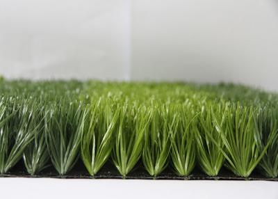 Cina Il sintetico artificiale del tappeto erboso di calcio amichevole di Eco erba l'elasticità eccellente in vendita