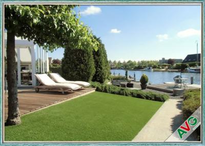 Erba artificiale all'aperto urbana commerciale per l'hotel che abbellisce acqua di risparmio