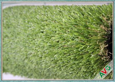 中国 天候の抵抗の庭の人工的な草11200のDtex分野の緑/青リンゴ色 販売のため