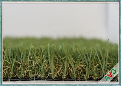 Cina Pienezza Emerald Green Artificial Grass Turf di superficie per l'abbellimento all'aperto/giardino in vendita