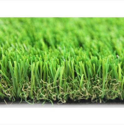 中国 景色の芝生の庭の擬似草のカーペットのよい剛さ50mmの高さ 販売のため
