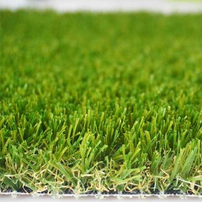 中国 紫外線抵抗力がある屋外の庭の人工的な草は35mmの高さにカーペットを敷く 販売のため
