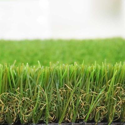 中国 泥炭の総合的な緑はCesped人工ロールGazonの人工的な草にカーペットを敷く 販売のため