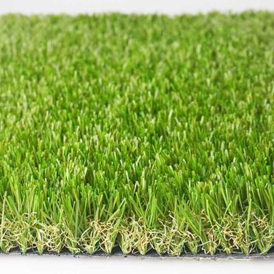 中国 Gazonの緑の敷物ロール総合的な泥炭のLangscapingのための人工的なカーペット草 販売のため