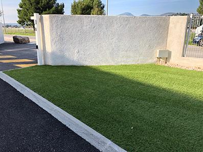 中国 Langscaping のための Cesped の総合的な偽の草のカーペットの人工的な緑の泥炭 販売のため