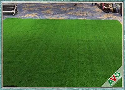 Cina Rivestimento sintetico all'aperto antiabbagliante dell'unità di elaborazione dell'erba di 12800 Dtex per il giardino/abbellire in vendita