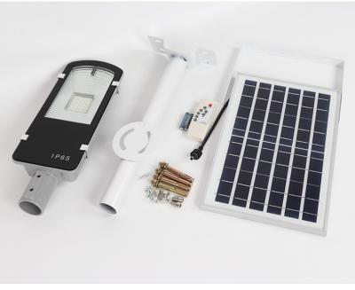 Cina Strada che accende l'iluminazione pubblica solare del LED, prova del tempo dell'iluminazione pubblica di alto potere in vendita