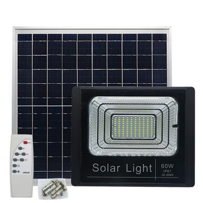 Cina Luminosità alimentata solare all'aperto 40W 60W 100W 200Watt della luce di inondazione del LED alta in vendita