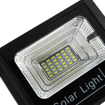 Cina luce di inondazione alimentata solare di 200W LED, luci di inondazione all'aperto solari 2 anni di garanzia in vendita