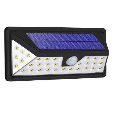 Cina IP65 impermeabilizzano le luci solari all'aperto del giardino, luci solari all'aperto di sicurezza 500lm in vendita