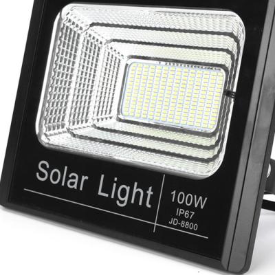 China Op zwaar werk berekende Zonne Aangedreven LEIDEN Vloedlicht, 5000 Lumenschemer aan Dawn Flood Lights Te koop