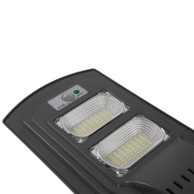 Cina Alto potere tutto in un'iluminazione pubblica solare del LED con il pannello integrato 20W 40W 60W in vendita