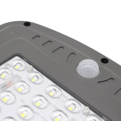 Cina 60 watt tutto in uno hanno integrato l'iluminazione pubblica solare con il sensore di moto 1500lm in vendita