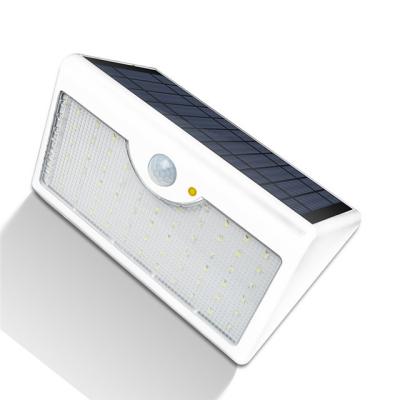 Cina Luce solare all'aperto della lampada LED di vendita IP65 LED della luce di moto del sensore di emergenza sensibile solare fissata al muro calda della luce in vendita