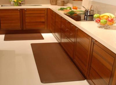 Cina Stuoie adatte del pavimento di abitudine comoda impermeabile per la cucina/lavanderia ed il garage in vendita