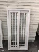 China Customizable UPVC Sliding Window with Tempered Glass Options for sale