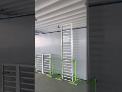 Finestre a persiana in alluminio con lamelle orientabili in vetro, verniciatura a polvere