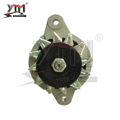 Cina alternatore di 4D31 24V 30A per KOBELCO 6D15 ALM0209BS ALM0209GB ALM0209KL ALM0209LK ALM0209LP in vendita