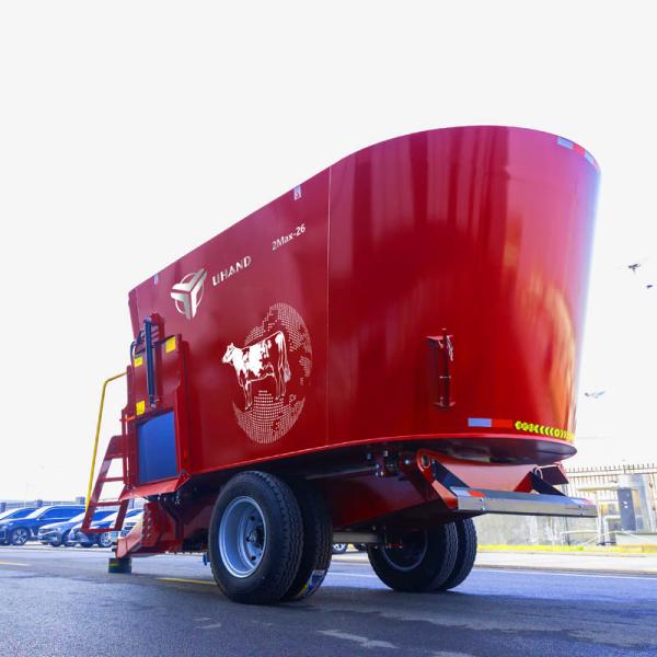 Quality 26m³ Capacity Vertical TMR Mixer Machine For Large Scale Livestock Operations for sale
